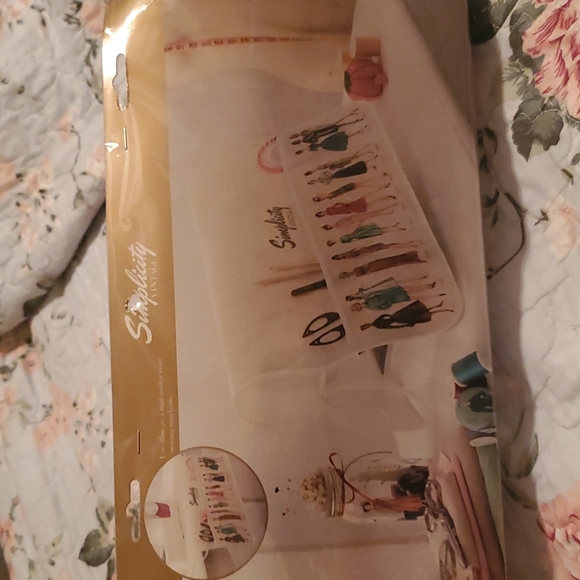 Simplicity | Storage & Organization | Simplicity Vintage Sewing Machine ...